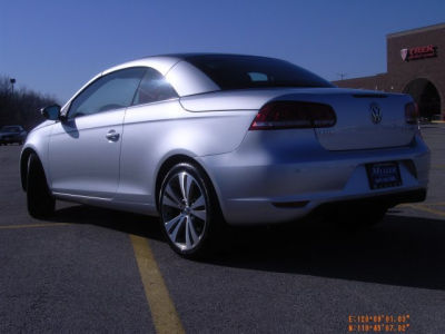 Buy 2013 Volkswagen Eos Lux11,759,Convertible,Reflex Silver Metall ...